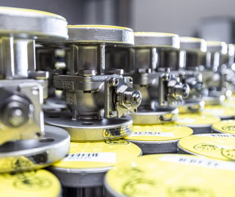 Spring-loaded sealing system PEEK | A+R Armaturen